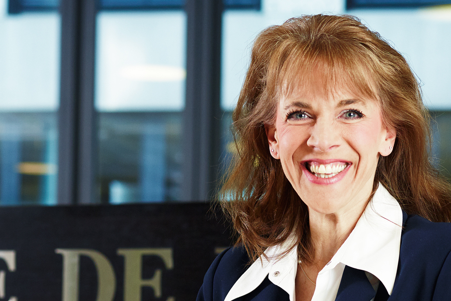 Surrounded by Excellence: Laura Zizka | charlesrthomasjr