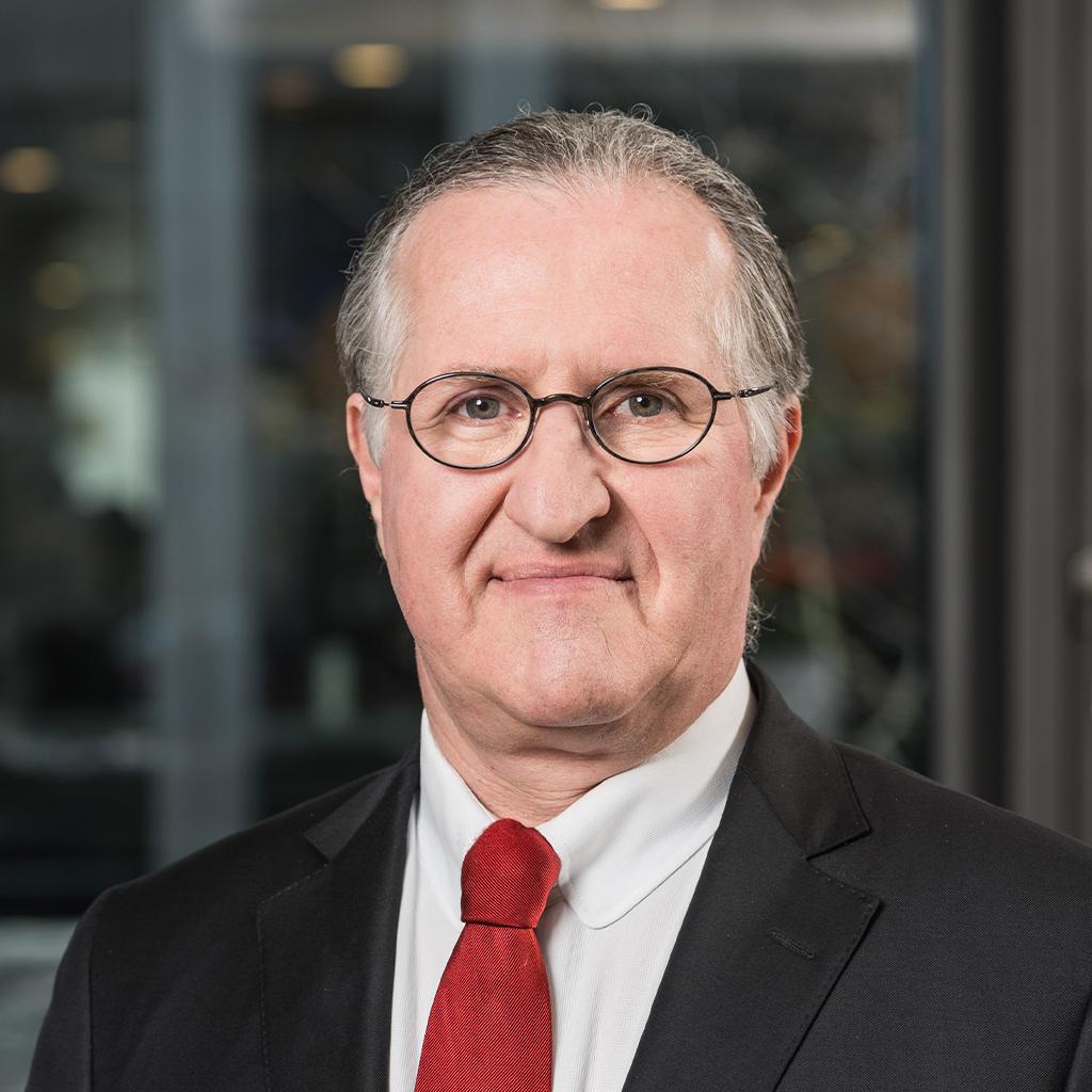 EHL Faculty - Rémy Rein